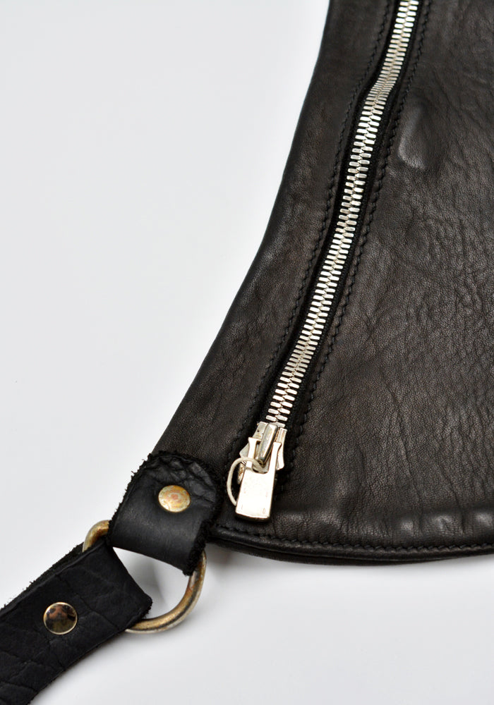 GUIDI Q100 SOFT HORSE FULL GRAIN LEATHER BELT BAG BLACK | DOSHABURI