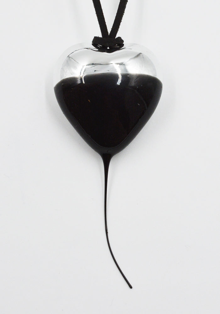 OTTOLINGER KNOTTED HEART NECKLACE SILVER/BLACK FW25 | DOSHABURI Shop